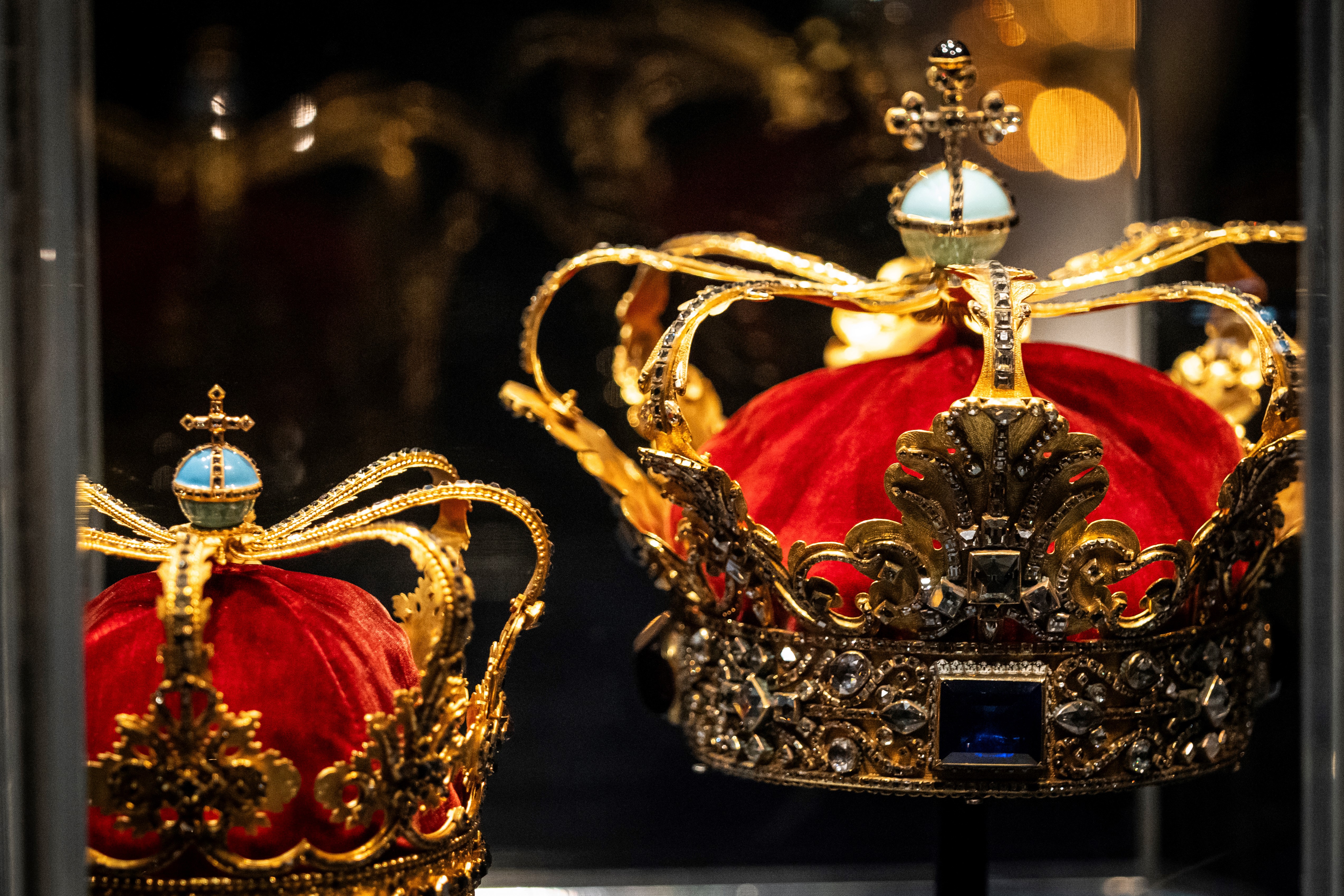 Succession of the throne