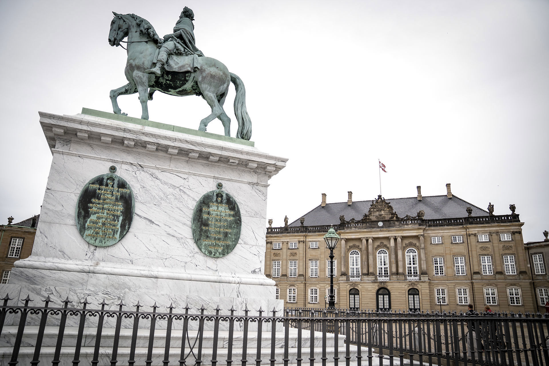 H.K.H. Kronprinsen modtog tiltrædende ministre