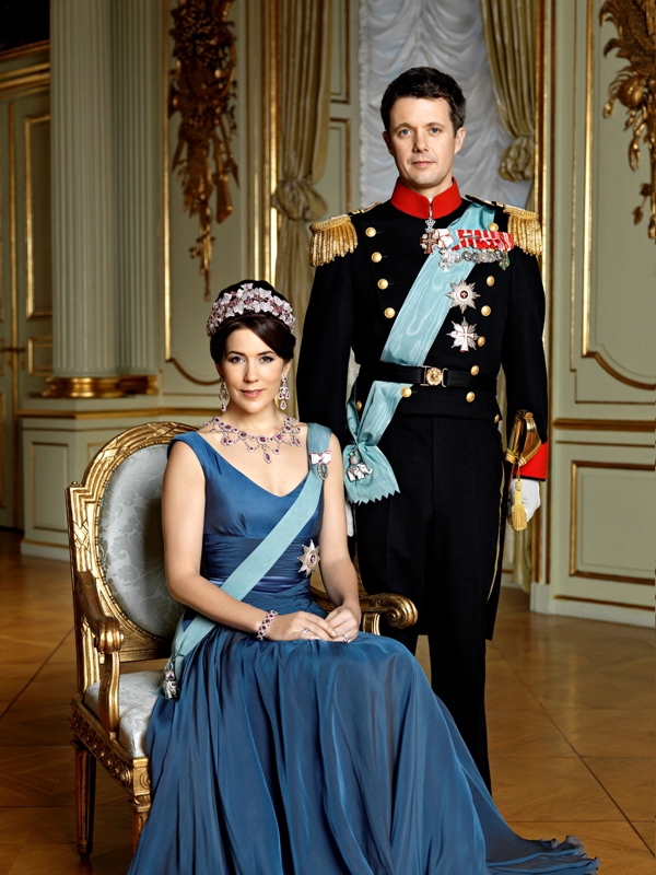 Officielle billeder af Kronprinsparret