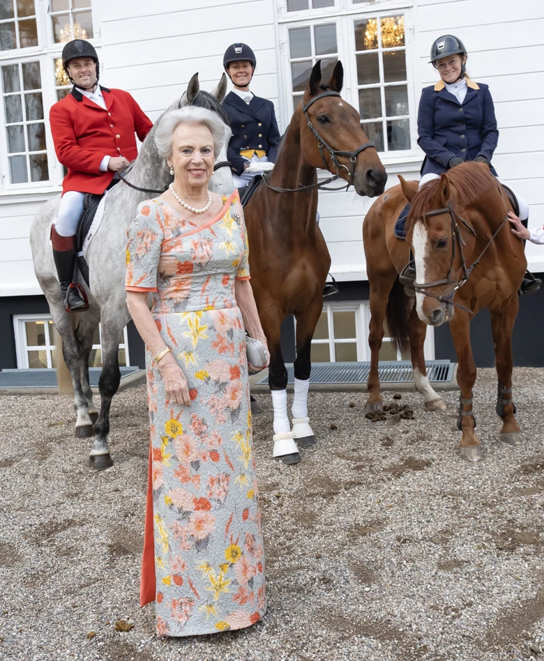 Kronprinsessen overrækker "The Crown Princess Mary Scholarship"